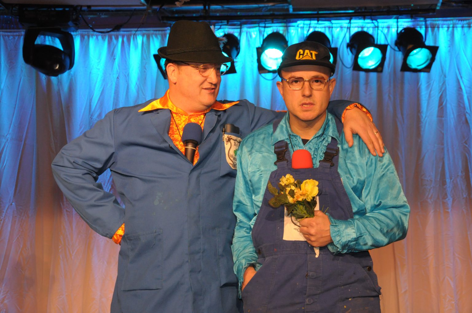 Revu - PALJAS | Carnavalsvereniging Zevenaar